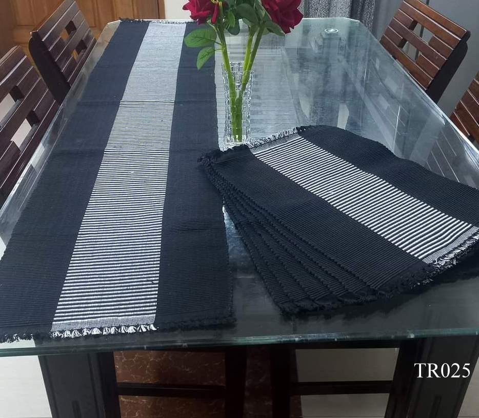 Dining Table Runner with 6 pcs Mat TR001